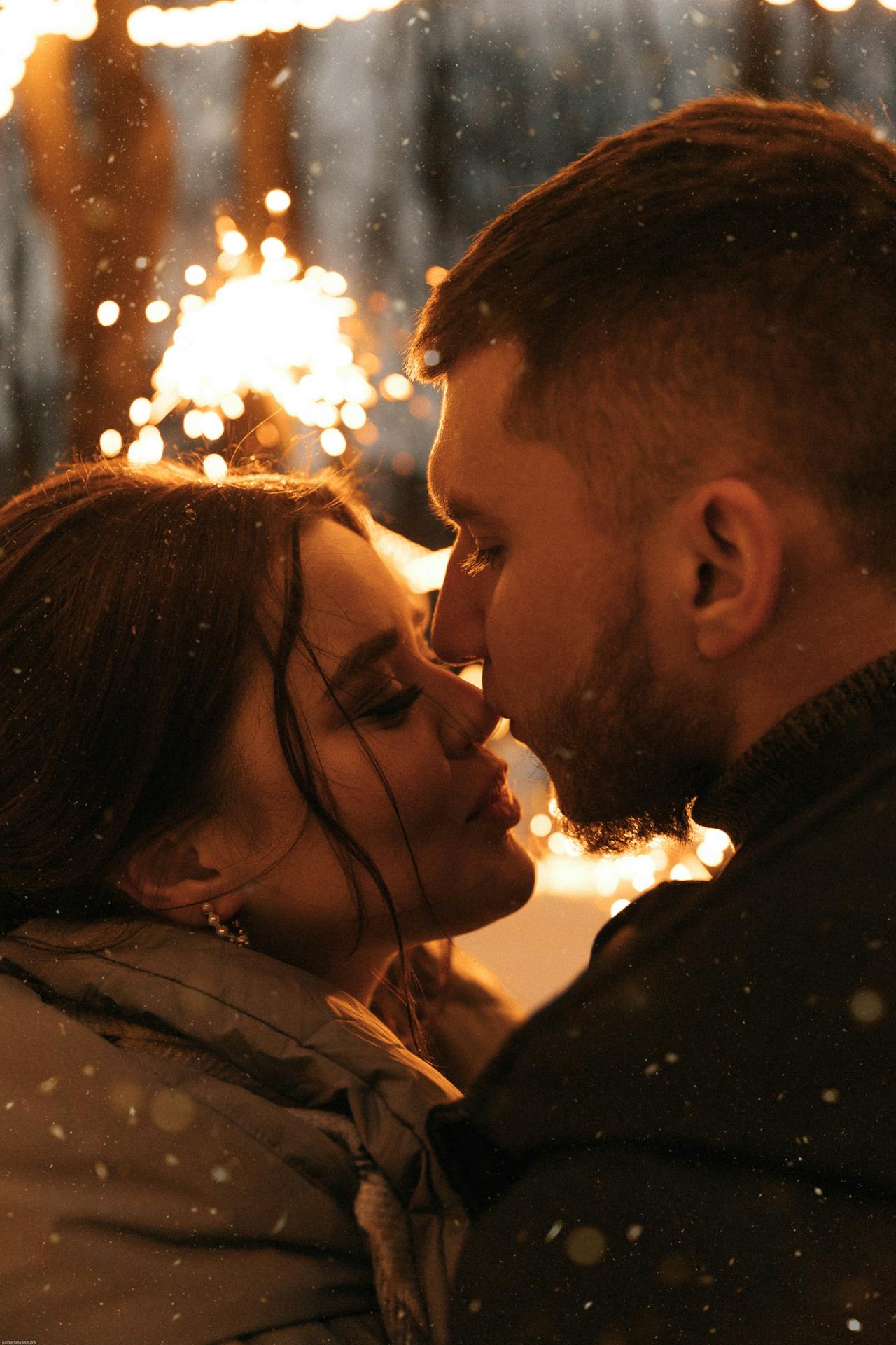 37 Similes for Love (with Exercise to Practice Quiz) - Idiom Explorer